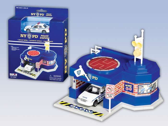 NYPD Mini Police Station with Car - Toys & Co. - Daron